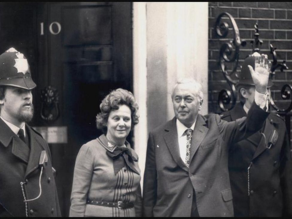 David Cowling: A rosy future for surprise elections? - BBC News