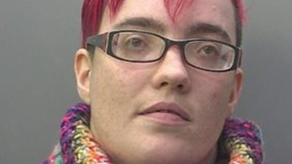 Lee Calder jailed for 18 years for child abuse - BBC News