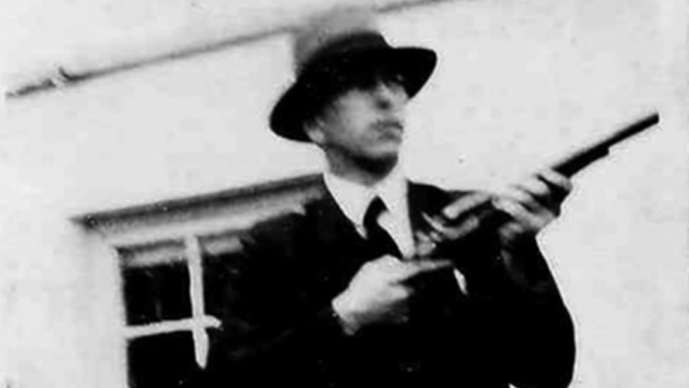 Joe Barrett's 100-year-old IRA archive found in attic - BBC News