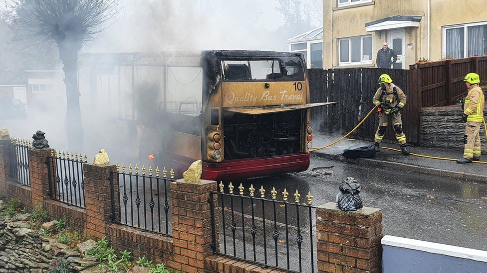 Abercarn: Bus destroyed by fire 'in less than 10 minutes' - BBC News