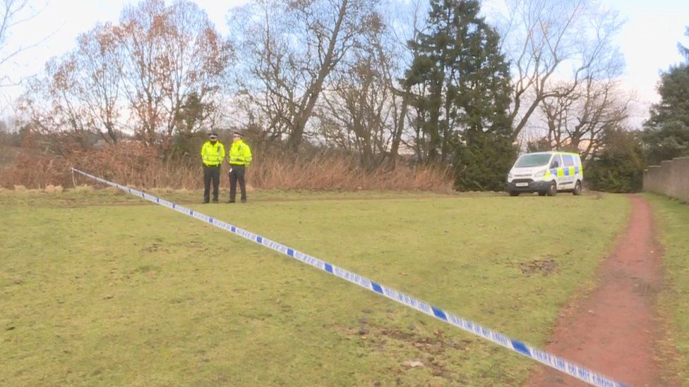 Police increase patrols after 'terrifying' Bannockburn rape - BBC News