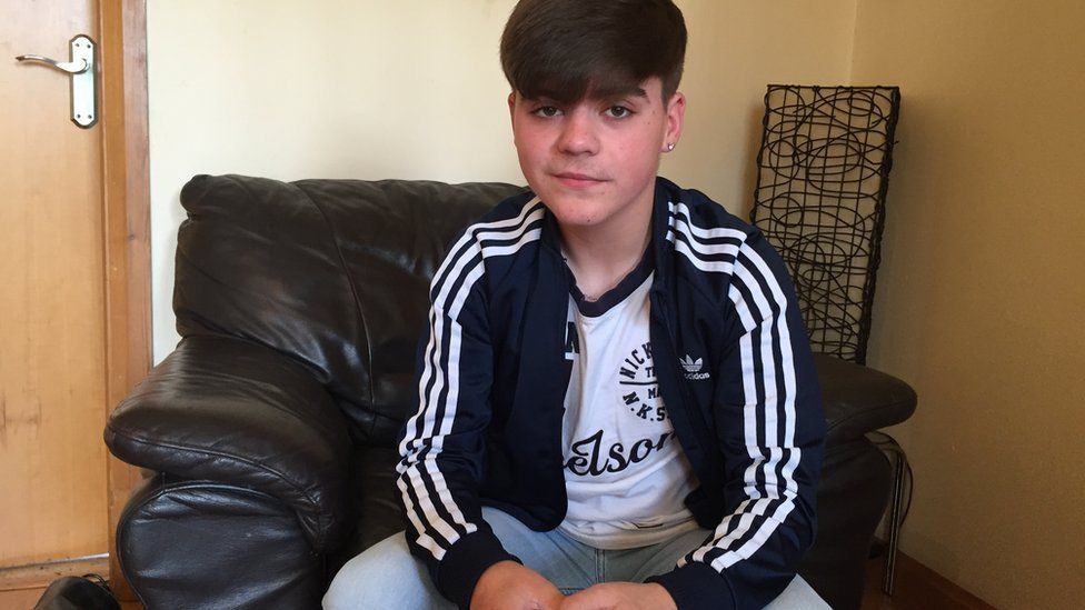 Overcoming grief through music - BBC News