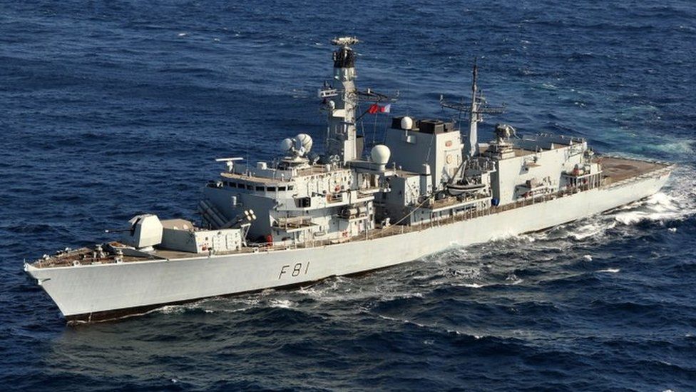 Crew marks WW1's HMS Natal disaster in Cromarty Firth - BBC News