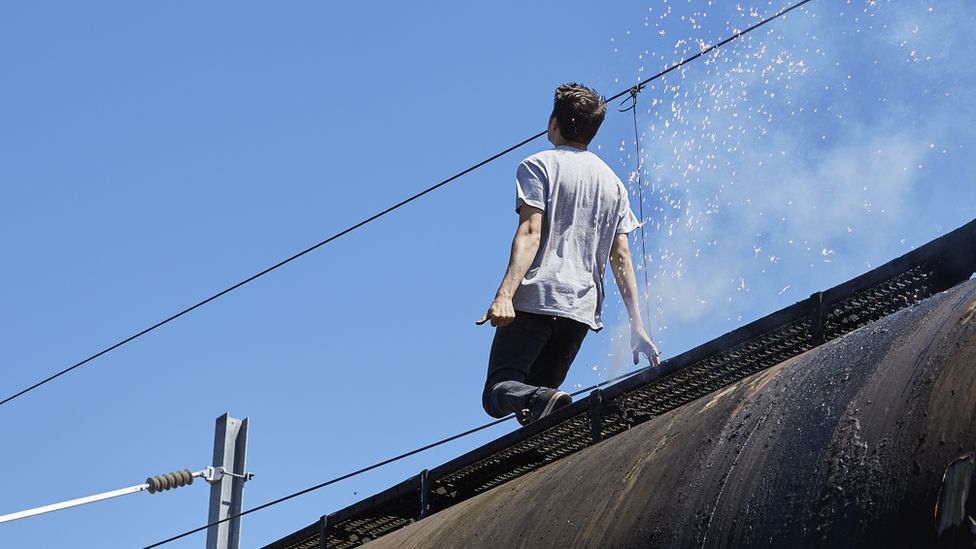 Network Rail: Record number of young people dying on railways - BBC News