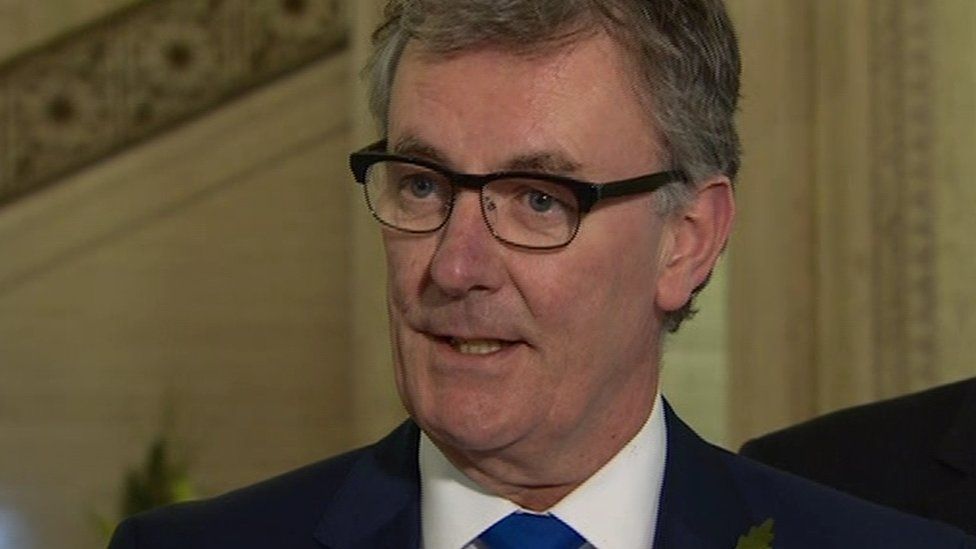 Peter Robinson says talks deal needed 'within 10 days' - BBC News