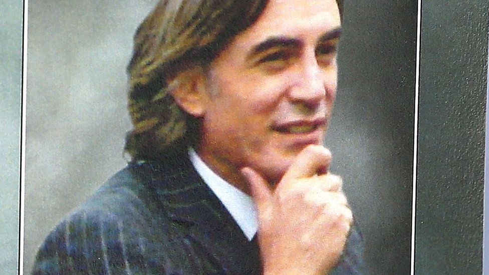 Lawyer's murder hints at secrets of Australia mafia - BBC News