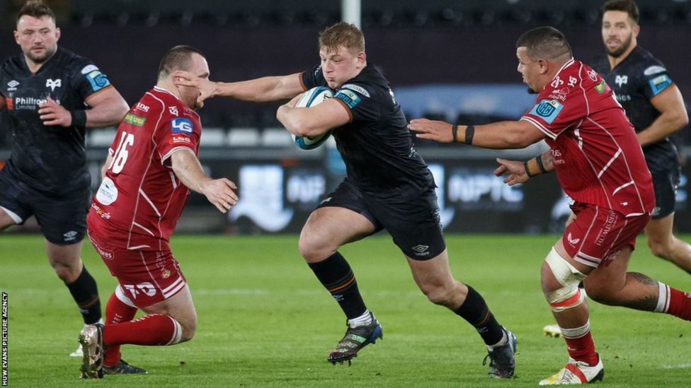 Jac Morgan: Wales flanker signs new Ospreys contract - BBC Sport