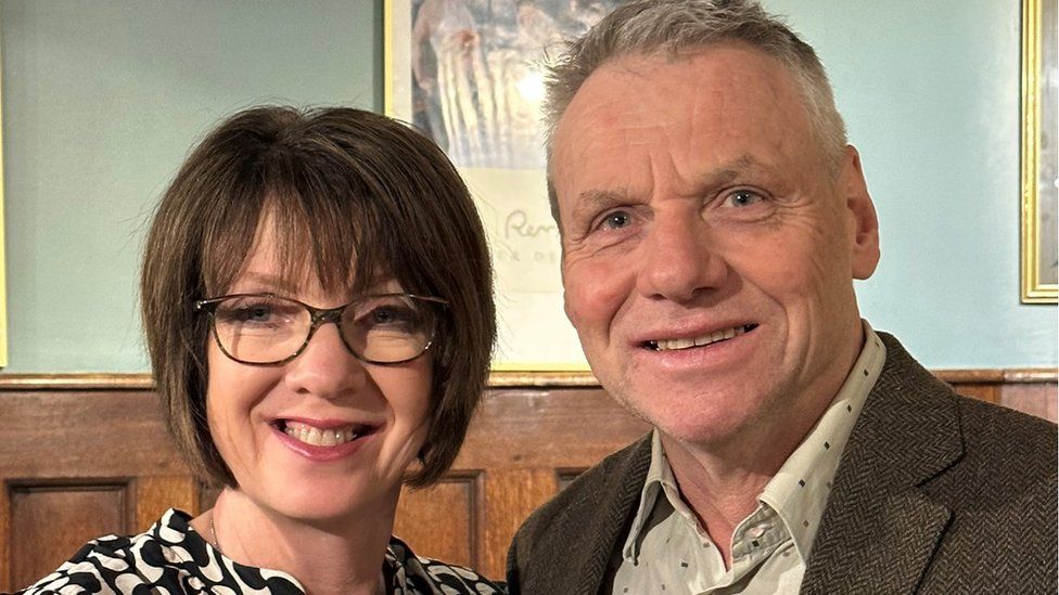 Oswestry chef who lost taste and smell gets global support - BBC News