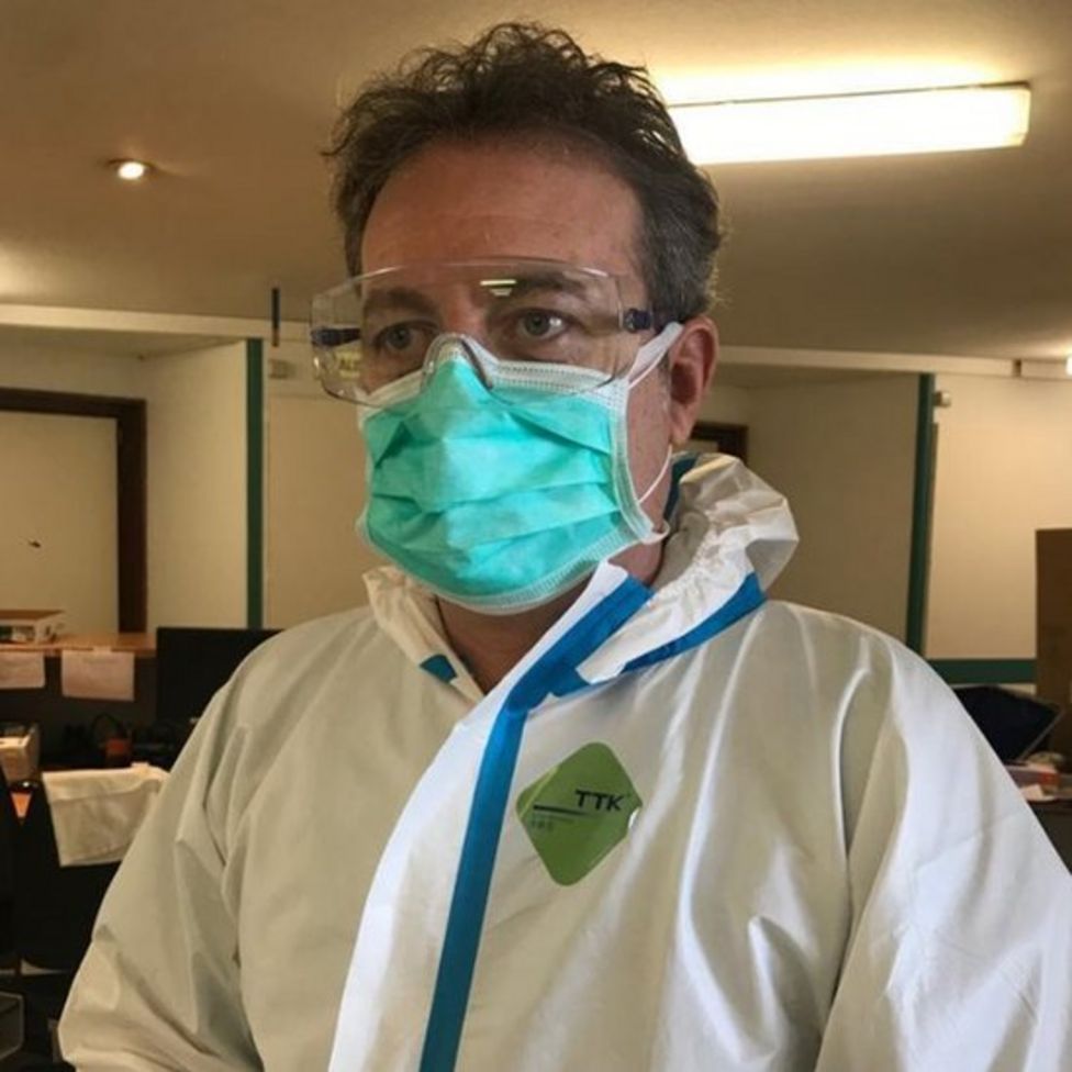 Coronavirus: Madrid’s medical heroes in the fight of their lives - BBC News