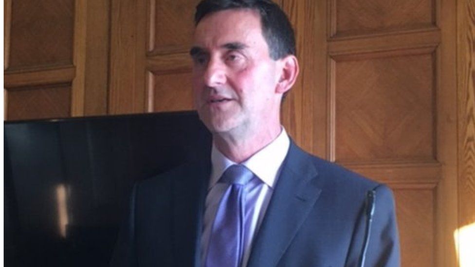 Stormont departments face £1bn pressures next year - BBC News