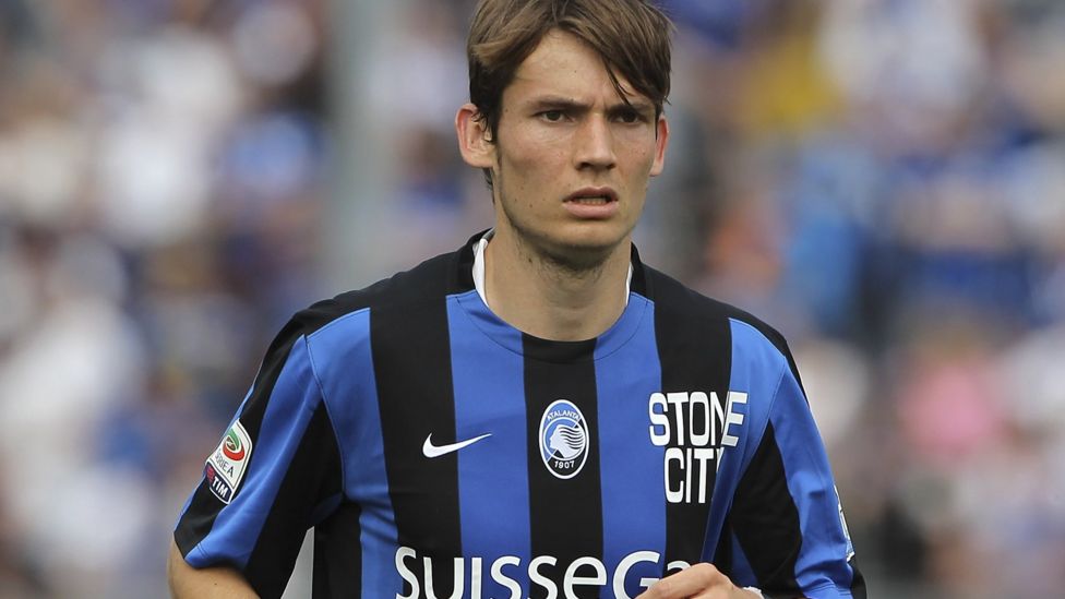 Denis Suarez: Barcelona re-sign Villarreal midfielder - BBC Sport