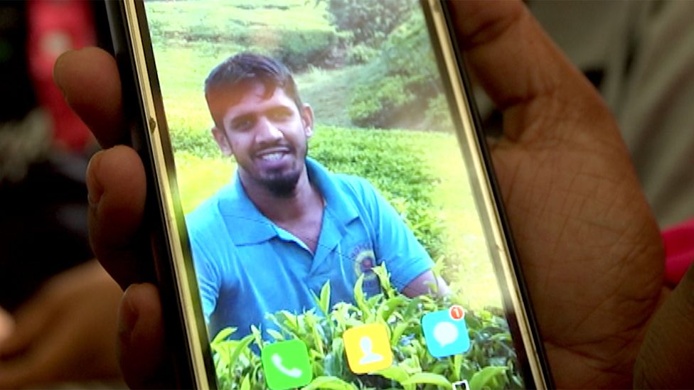 Sri Lanka travel: UK relaxes advice after Easter attacks - BBC News