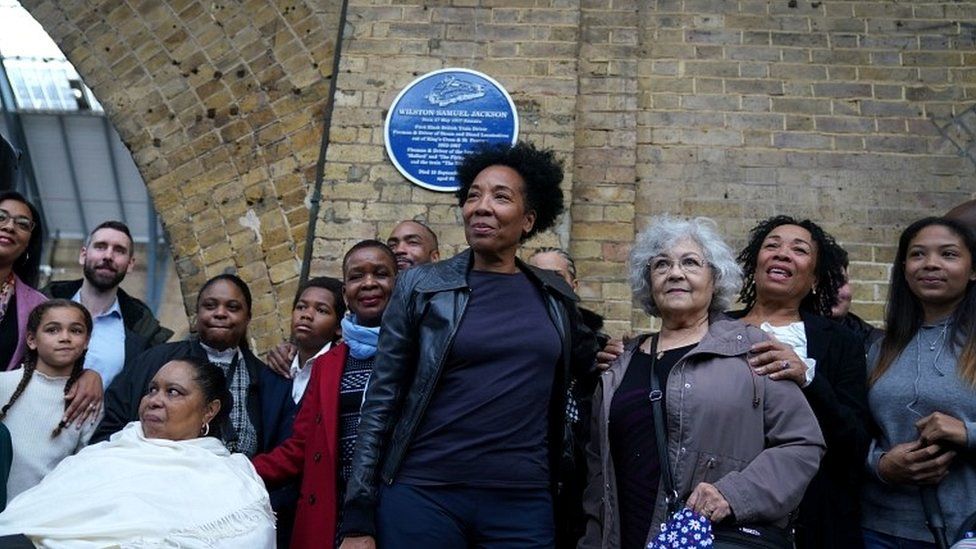 Windrush Passenger: Plaque Unveiled for Britain's First Black Train ...