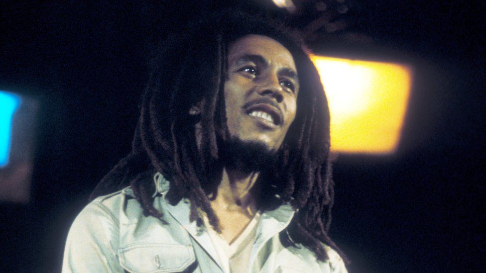 Bob Marley saxophonist Headley Bennett dies aged 85 - BBC News