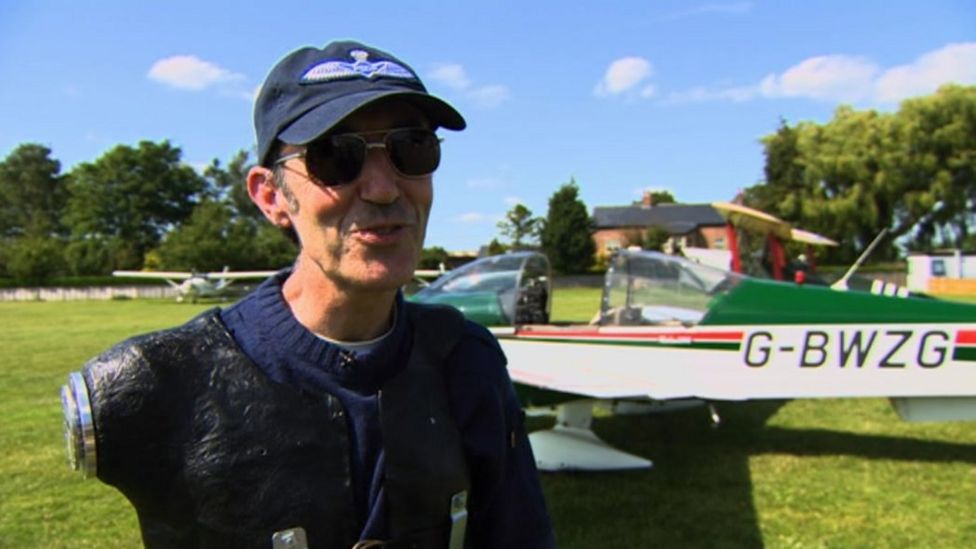 New Year Honours 2018: One-armed pilot from Leeds on list - BBC News