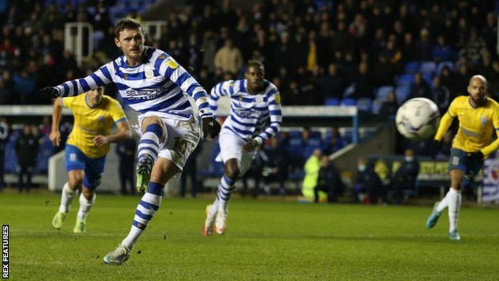 John Swift: Reading yet to formally offer top scorer new contract - BBC ...