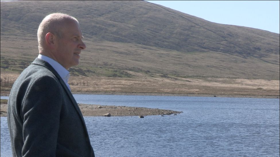 Hosepipe ban warning after rise in water use in Northern Ireland - BBC News