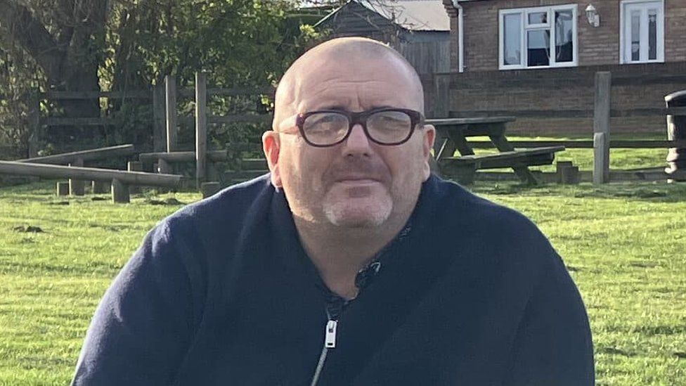 Tributes to 'incredibly special' Forest of Dean council chief - BBC News