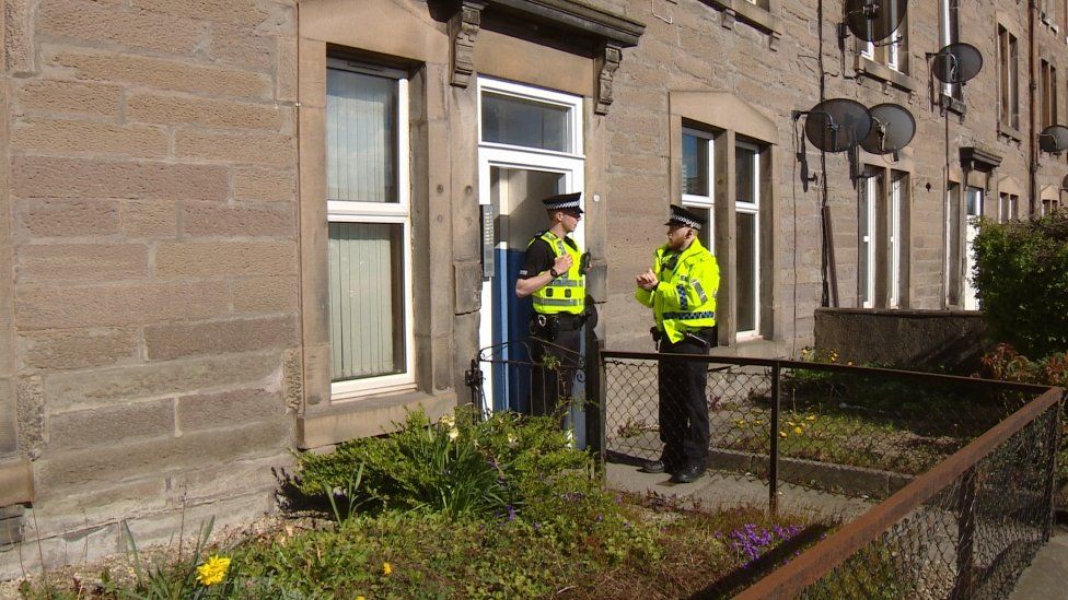 Man arrested over woman's death in Perth - BBC News