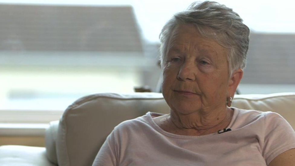 Contaminated blood inquiry: Welsh Government urged to take lead - BBC News