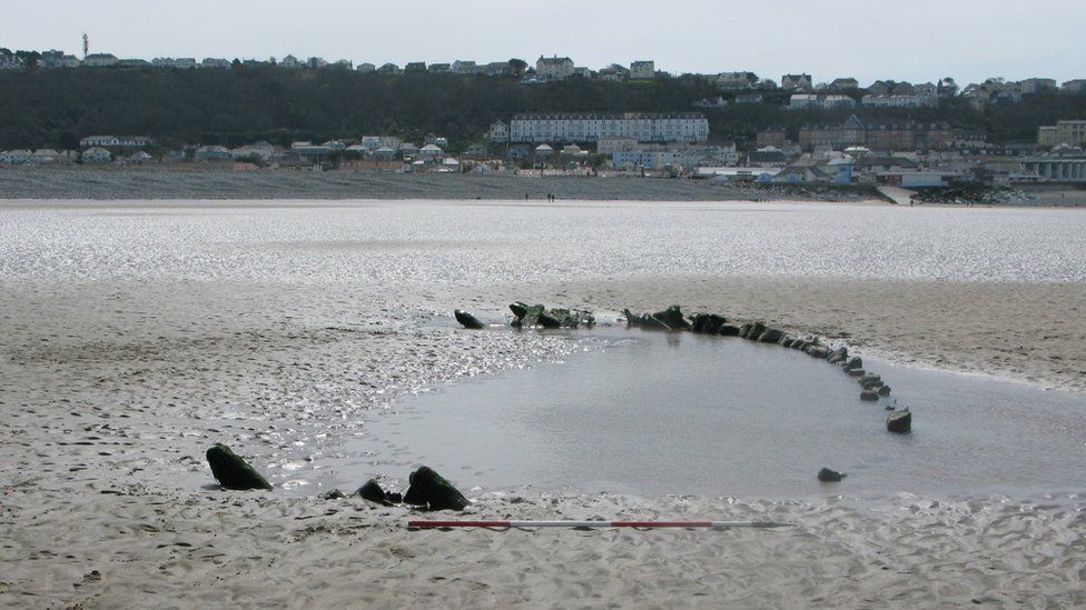 Devon shipwrecks given listed protection - BBC News