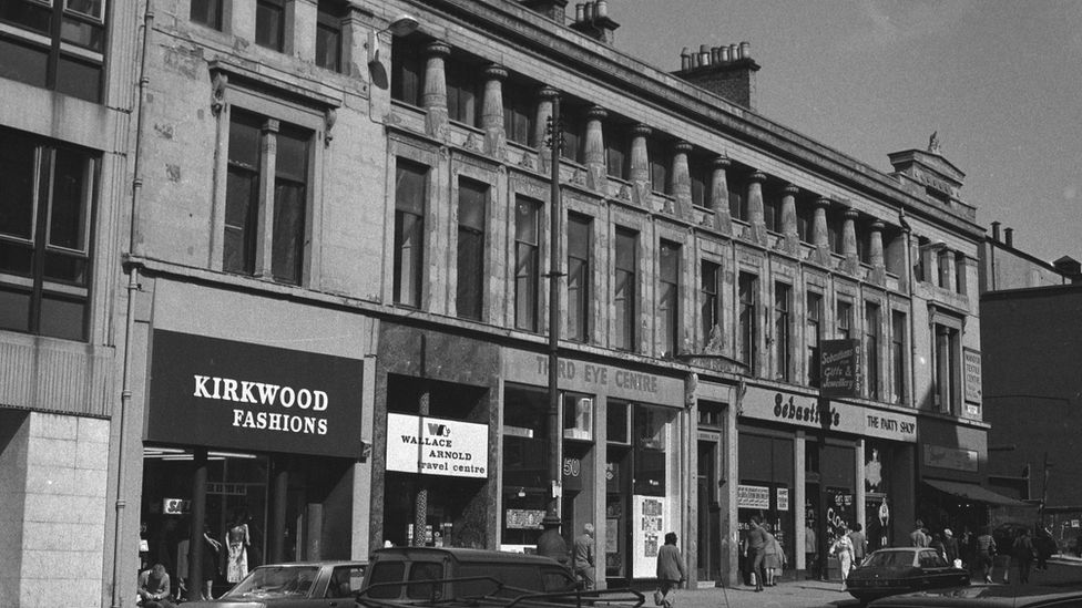 Public asked to solve Scottish archive picture mystery - BBC News