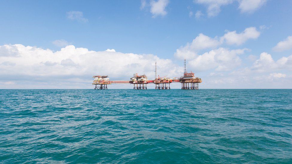 Oil and Gas Technology Centre backs North Sea projects - BBC News