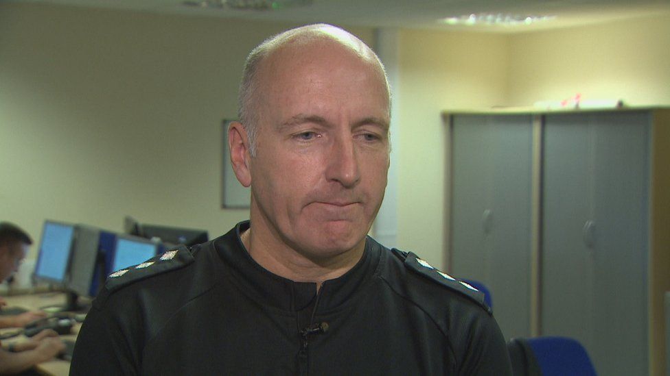 More than 730 on 'long-term' missing list - BBC News