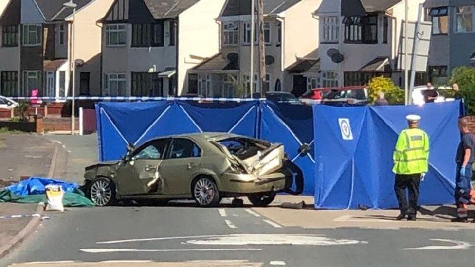 Man sentenced after girlfriend killed in Dudley crash - BBC News