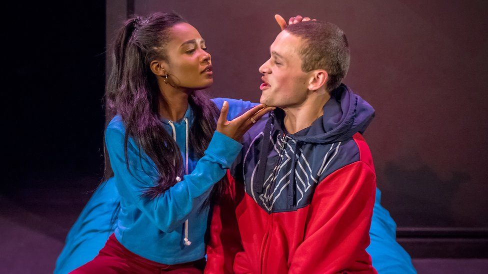 Zodwa Nyoni: The writer making young people seen and heard - BBC News