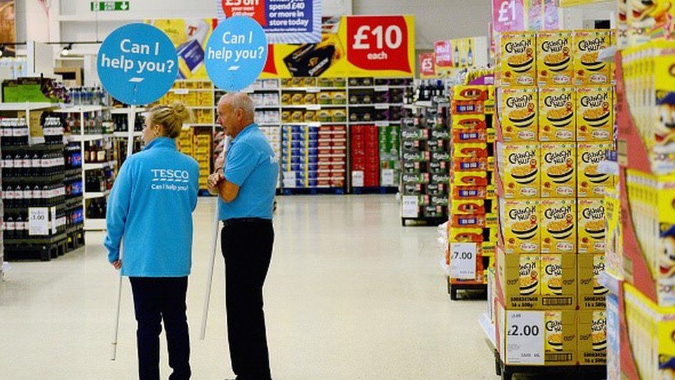 Tesco shares jump as sales continue to recover - BBC News
