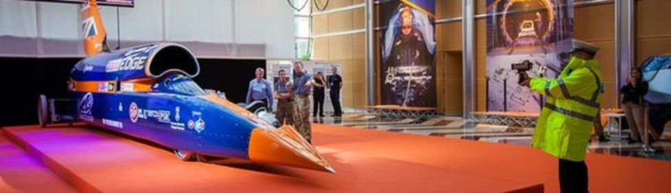 Bloodhound Diary: Getting 'ready to roll' - BBC News