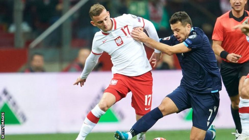 Kacper Kozlowski: Poland midfielder signs for Brighton but teenager ...