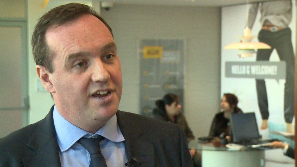 Payday loan refunds yet to be given to customers - BBC News