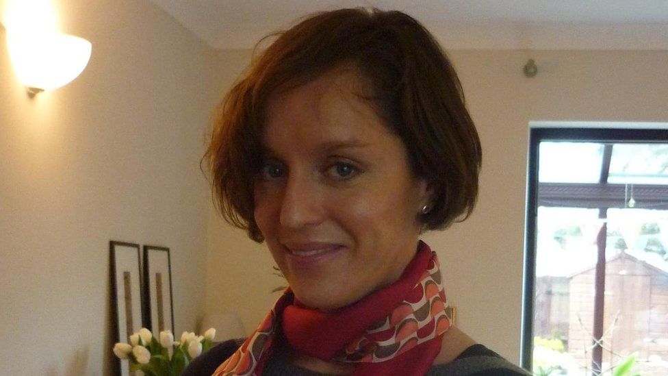 Tributes paid to Hazel Nunn after fatal A181 crash - BBC News