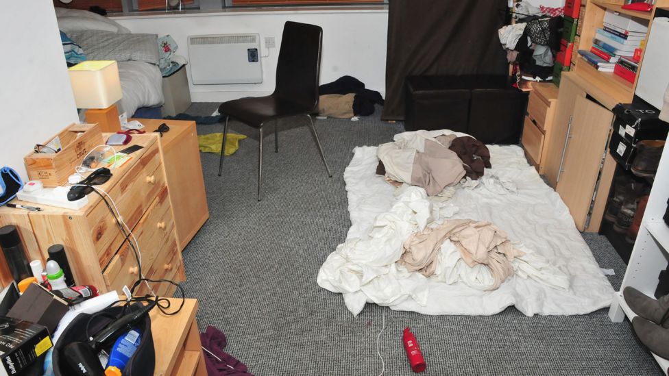 Reynhard Sinaga: How the Manchester rapist found his victims - BBC News