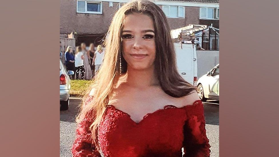 March held in Plymouth for murdered Bobbi-Anne McLeod - BBC News