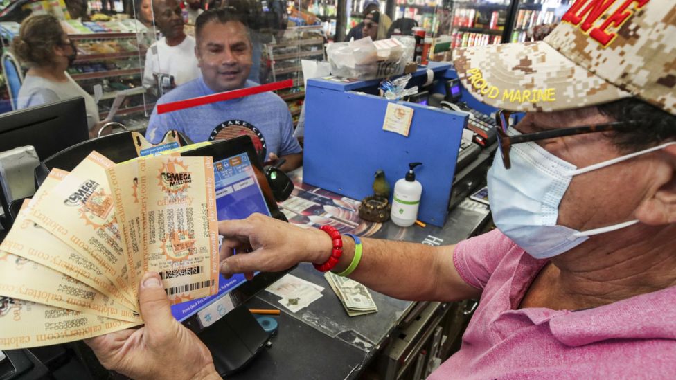 Mega Millions: Why the US has massive lottery jackpots - BBC News