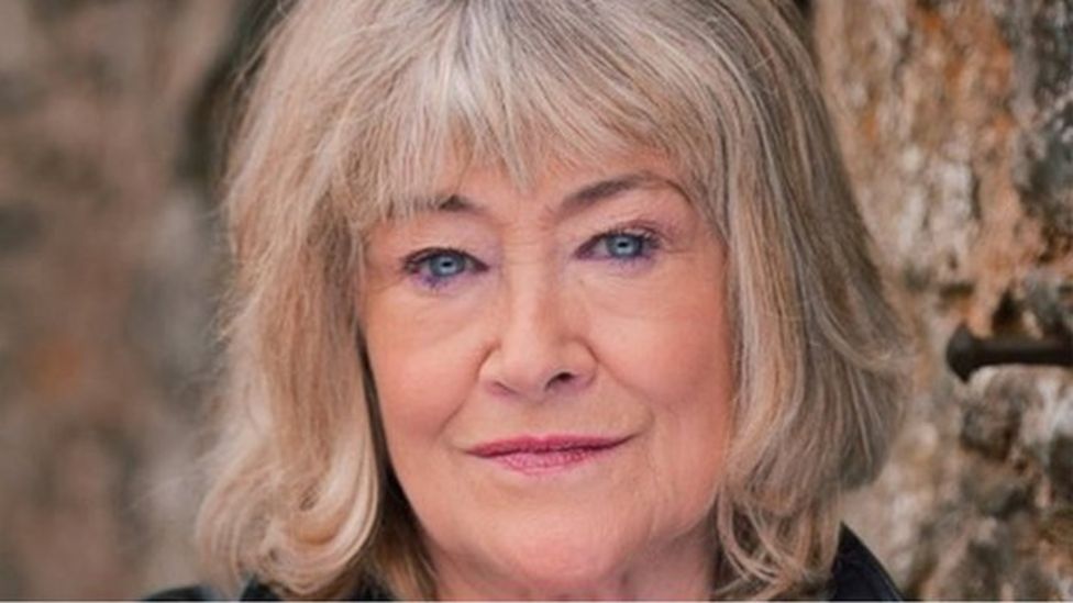 Ateb y Galw: Christine Pritchard - BBC Cymru Fyw