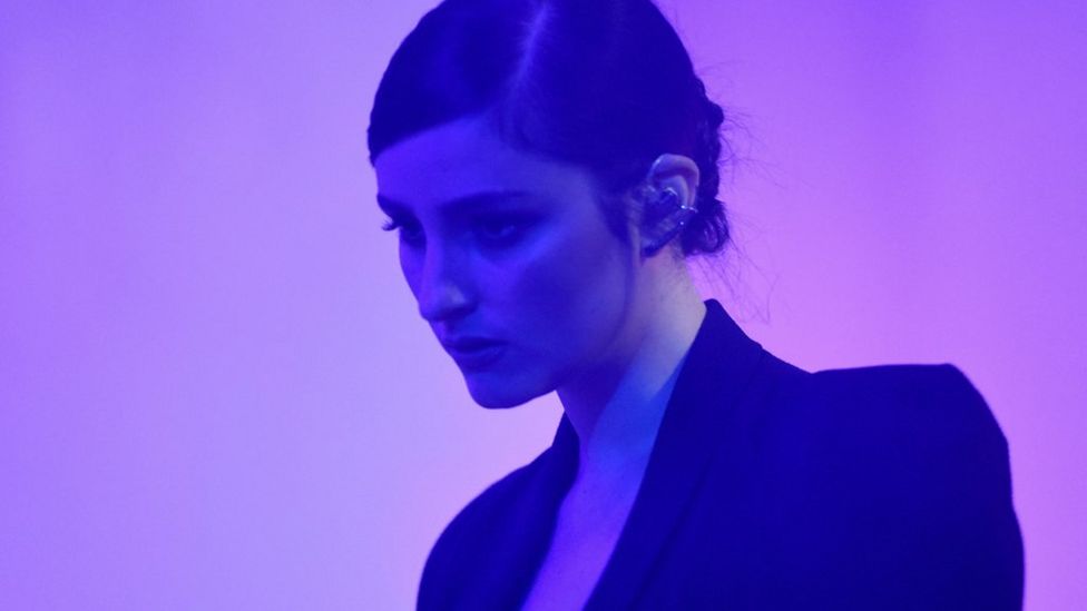 Banks gets bold: How the sultry pop star learned to stand up for ...