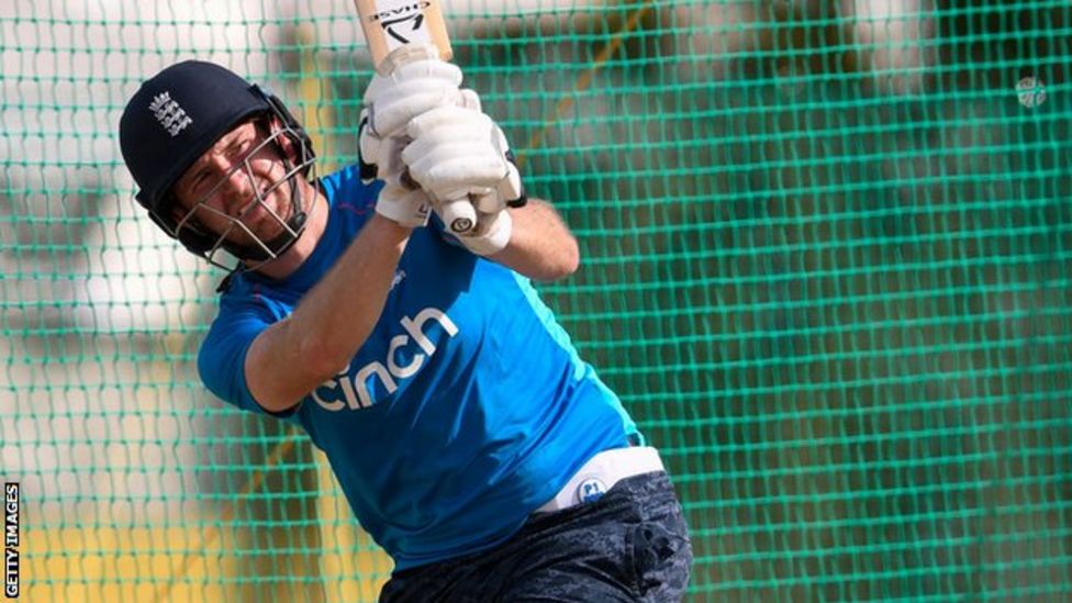 Liam Dawson: Hampshire all-rounder agrees two-year contract extension ...