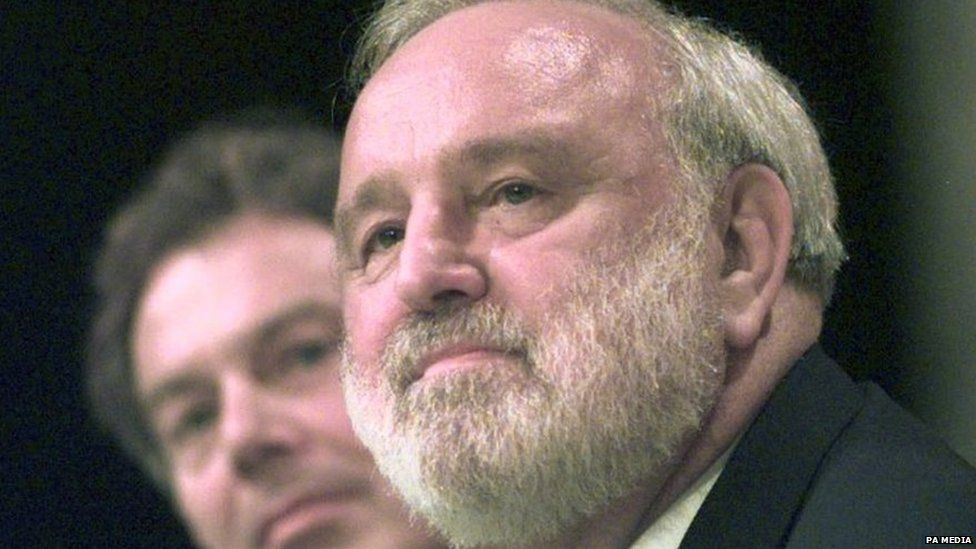 Frank Dobson: Ex-Labour minister dies aged 79 - BBC News