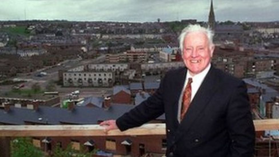 Paddy Doherty: Funeral for veteran civil rights activist - BBC News