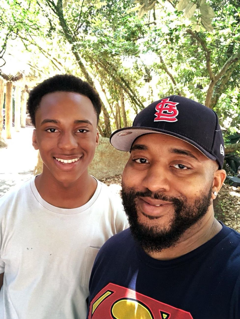 Alabama shooting: 3 teenagers and a 23-year-old among victims - BBC News