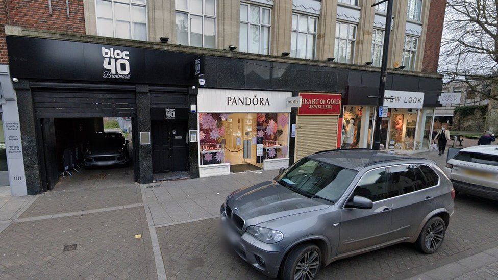 Brentwood bar Bloc 40 fails in later entry time bid after stabbings ...