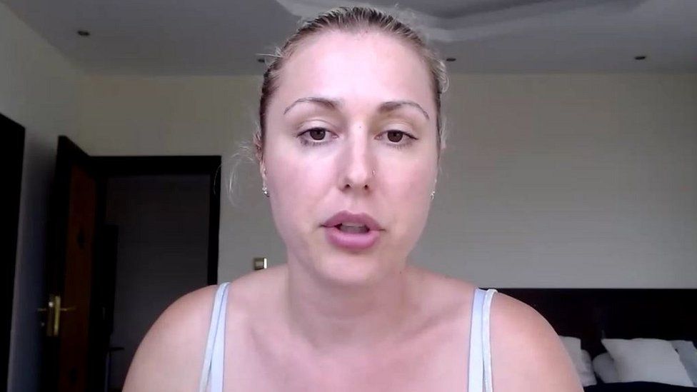 Ambergate: Fears for valuables after flood at storage site - BBC News