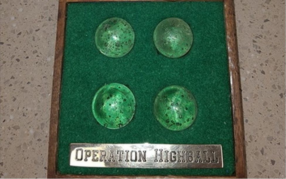 Dambusters' release button for 'bouncing bombs' to sell - BBC News