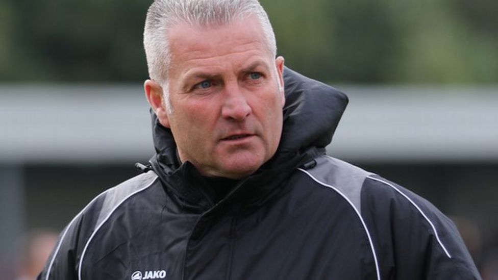 John Roberts: Former Wales & Arsenal defender dies aged 69 - BBC Sport