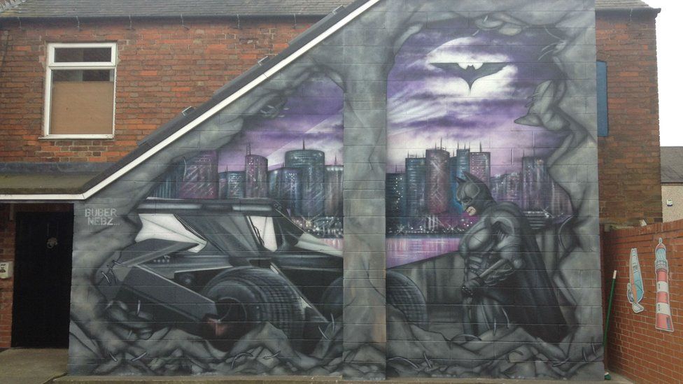 Batman mural appears in Gotham, Nottinghamshire - BBC News