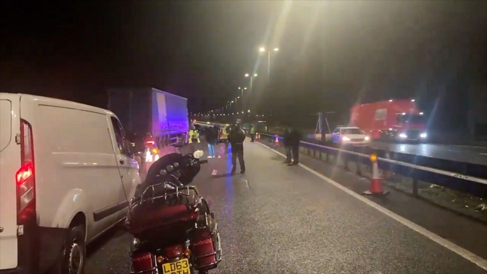 M4 closures Newport: Motorists warned of disruption - BBC News